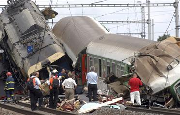 Freak Czech train crash kills seven - eb247 - News - Europe - Emirates24|7