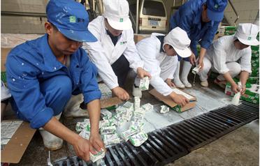 Deaths in China milk scandal go uncounted - eb247 - News - Asia ...