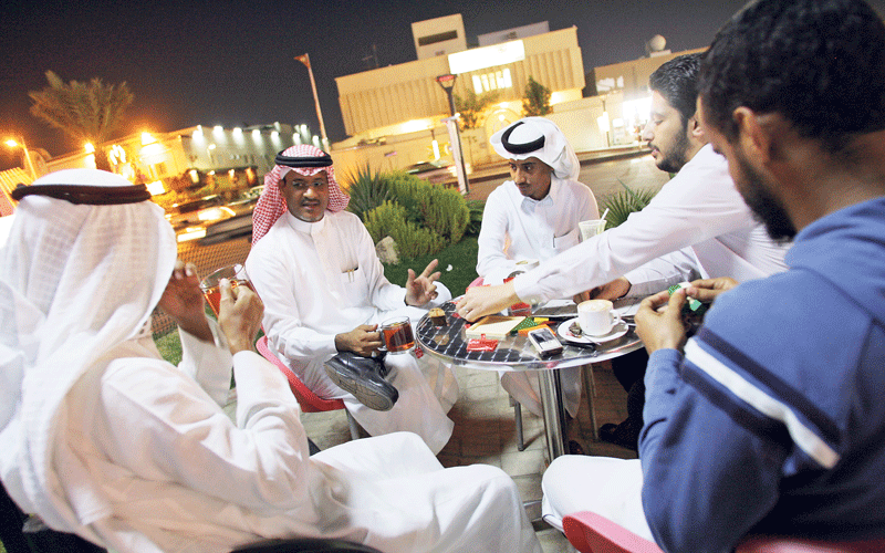 Crisis hits Arab employment, financial aid - News - Region - Emirates24|7