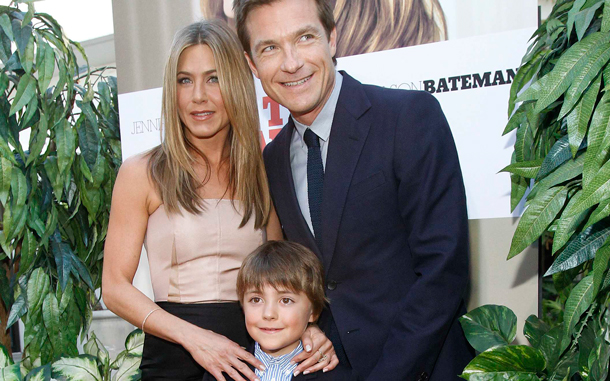 Hollywood stars Switch on - Emirates24|7