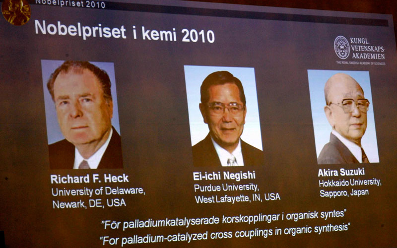 US-Japanese team wins 2010 chemistry Nobel - News - World - Emirates24|7