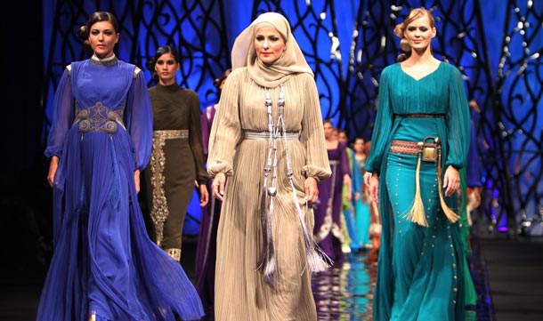 Emirati fashion designer finds inspiration in the 1920’s - Videos ...