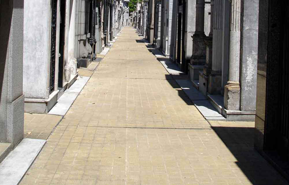 Moscow to open new cemetery for the elite - Offbeat - Crazy World ...