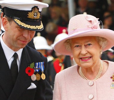 British queen makes 90,000 friends in one day - Offbeat - Emirates24|7