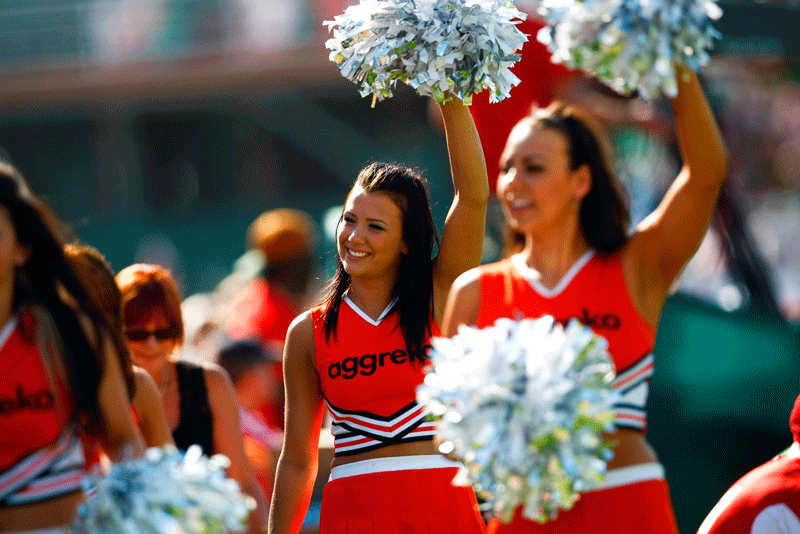 Cheerleaders return for Dubai Rugby Sevens - Sports - Other - Emirates24|7