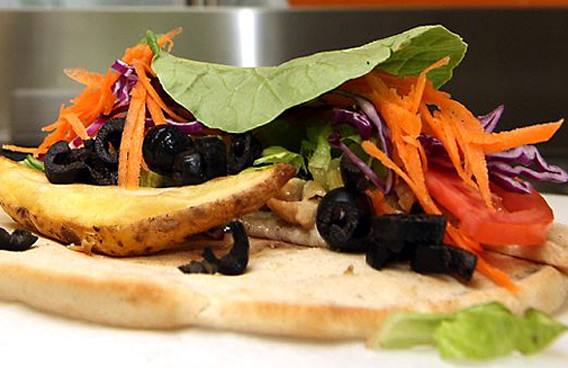 “Worm sandwiches” restaurant shut - News - Emirates24|7