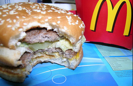 Man eats 25,000 Big Macs in 39 years - Offbeat - Emirates24|7