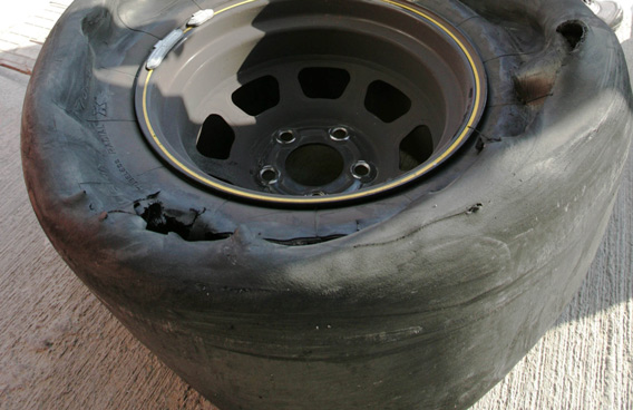 What to do when you have tyre blast - News - Emirates24|7