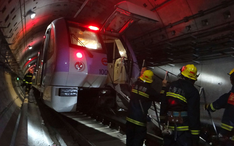 Shanghai subway trains crash; hundreds injured - News - World ...