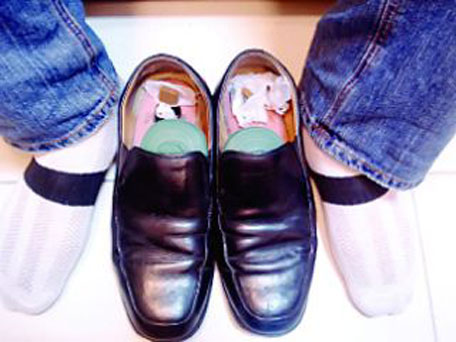 Passenger tried to smuggle drug in his shoes - Law & Order - Local ...