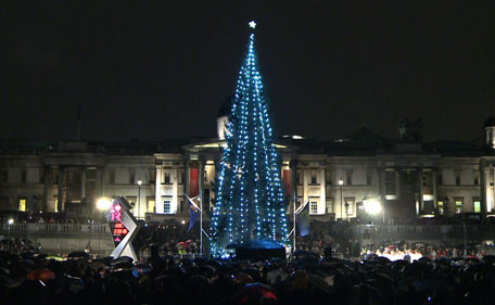 Christmas tree lit up in London's Trafalgar Square - News - World ...