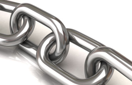 Two men chain ill brother and lose key - News - Region - Emirates24|7