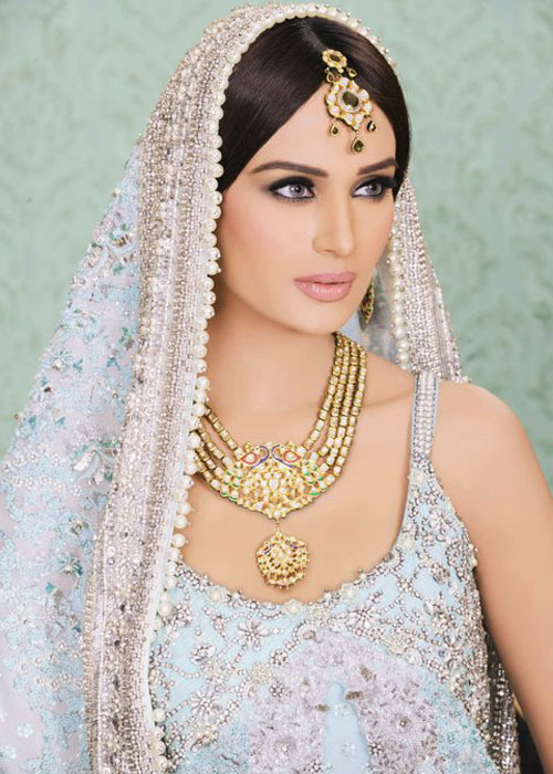 Pakistani super-model to star in Bollywood movie - Entertainment ...