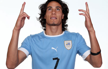 Chelsea to swoop on Napoli ace Cavani - Sports - FootBall - Emirates24|7