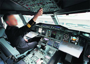 Fake Italian pilot travelled in cockpit - Offbeat - Crazy World ...