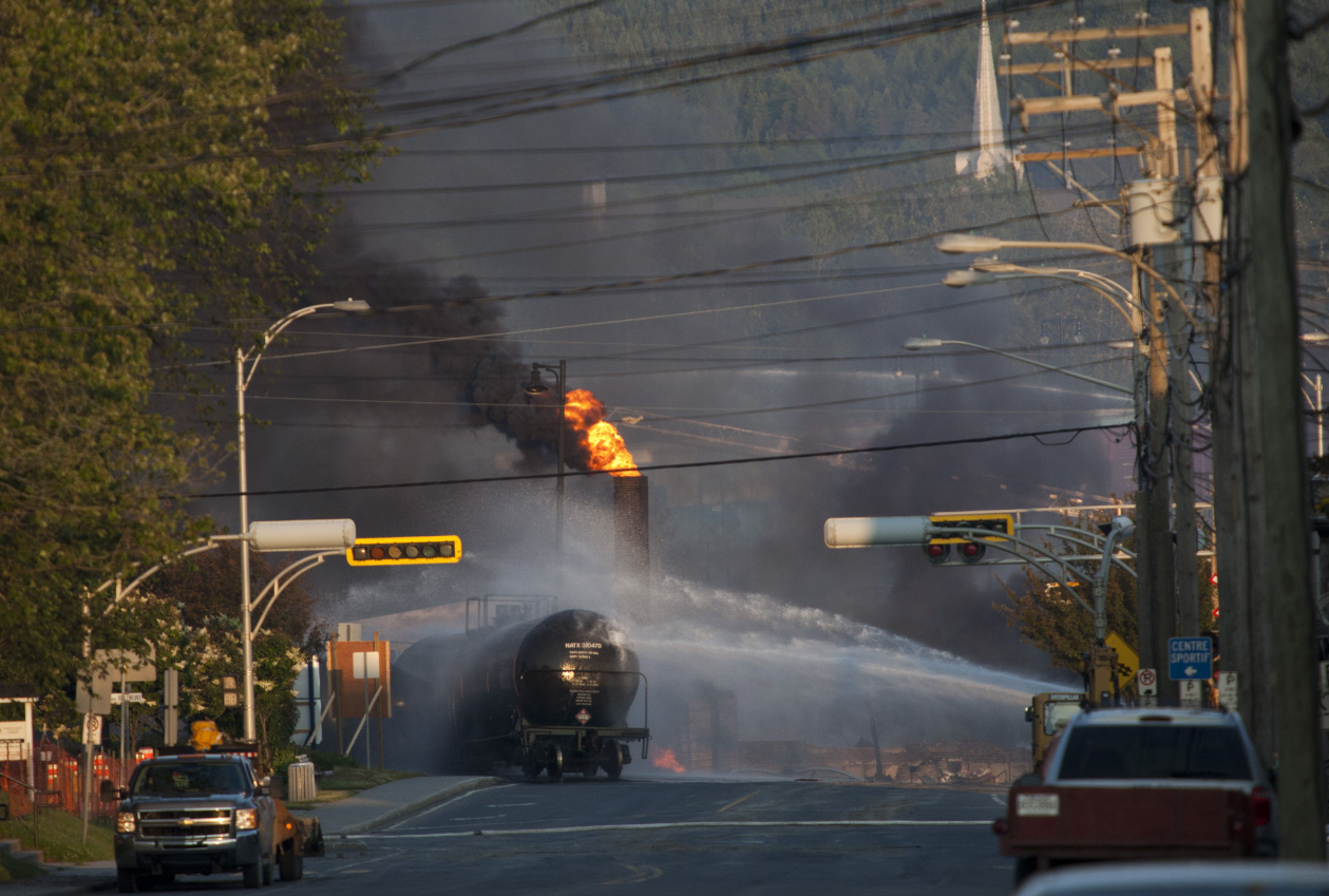 At least 80 missing in Canada train blaze - News - Emirates24|7