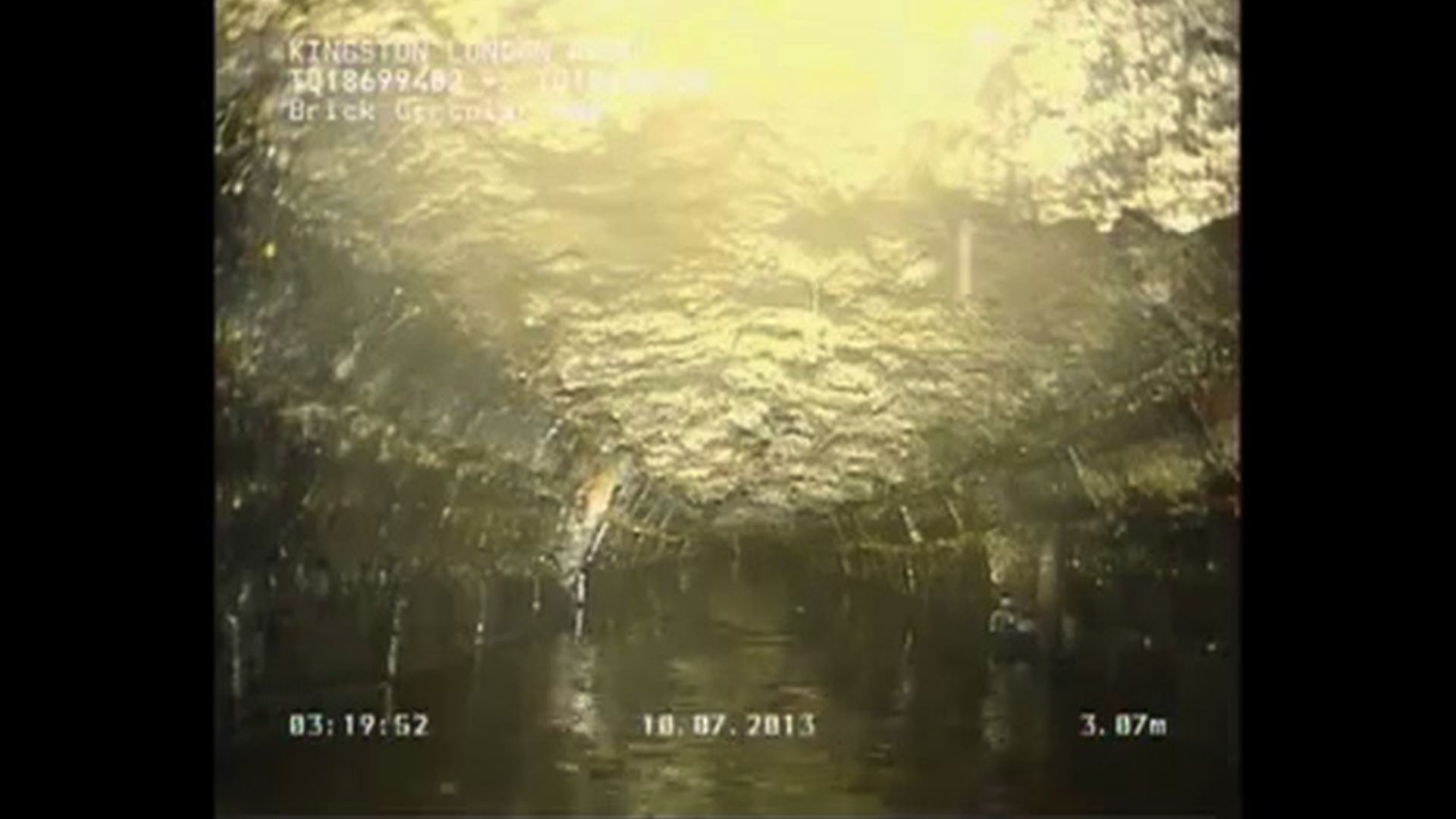 Giant 'fatberg' dredged from London sewers - Videos - Emirates24|7