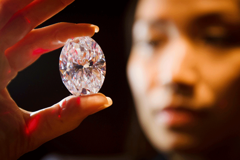 Giant white diamond could fetch $35m - Offbeat - Crazy World - Emirates24|7