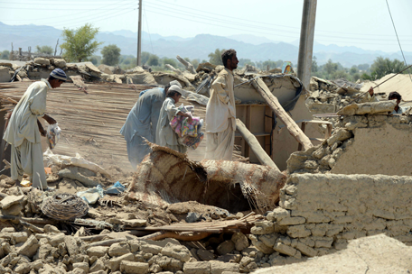 Pak quake: Scenes of grief, chaos amid flattened villages - - Emirates24|7