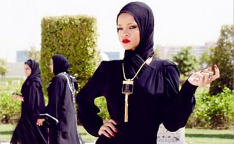 Rihanna 'asked to leave' Abu Dhabi Grand Mosque - Entertainment ...