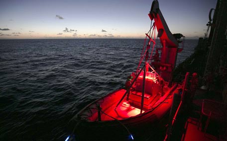 Video: It's black box signal: But is it MH370? - News - Emirates24|7