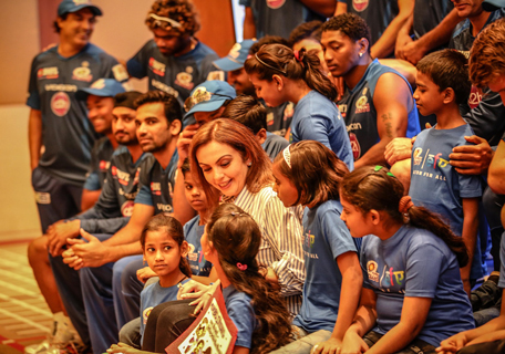 9 boys from Mumbai NGO live IPL 7 Dubai dream with cricket heroes ...