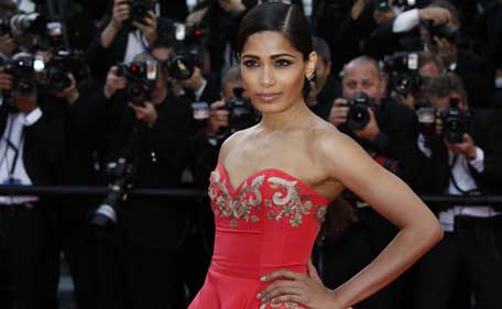 Cannes Fashion: Freida Pinto fails to impress at the red carpet ...