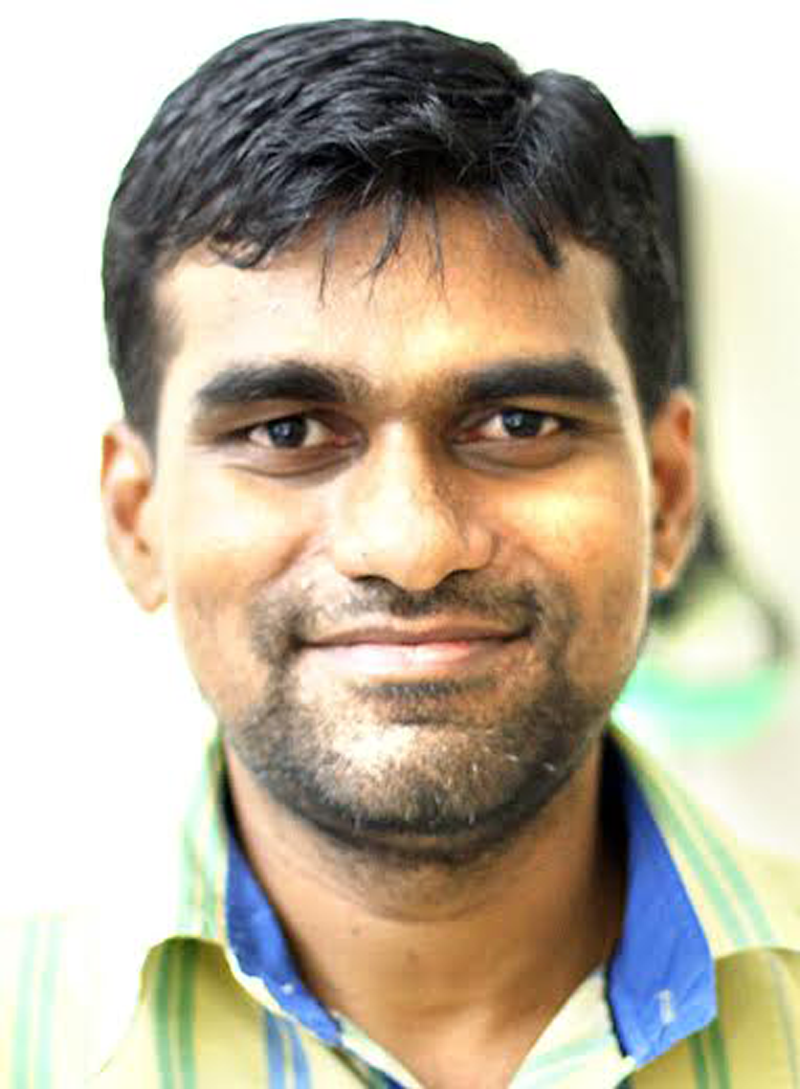 4 journalists get UAE's Indian media award - News - Emirates - Emirates24|7