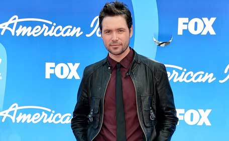 American Idol singer Michael Johns dies due to 'blood clot in his ankle ...