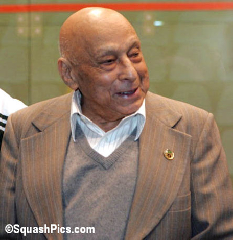 Pakistan's Hashim Khan: Squash's greatest of all-time dies at 100 ...