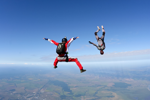 Instructor, student skydive into building - News - Emirates24|7