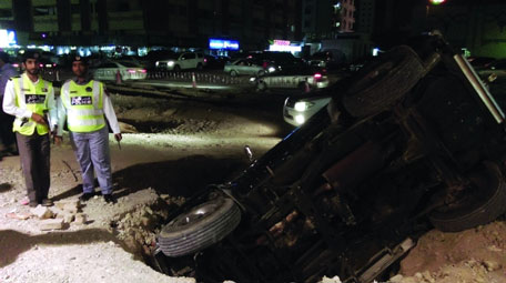 Car plunges into 2m deep pit in RAK - News - Region - Emirates24|7