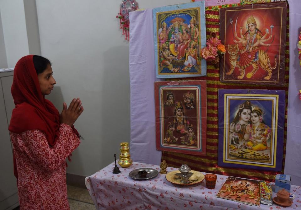 Pakistan says deaf-mute Indian woman to return home this month - News ...