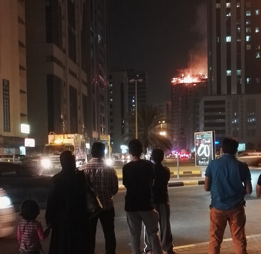 Civil Defence puts out Sharjah fire - - Emirates24|7