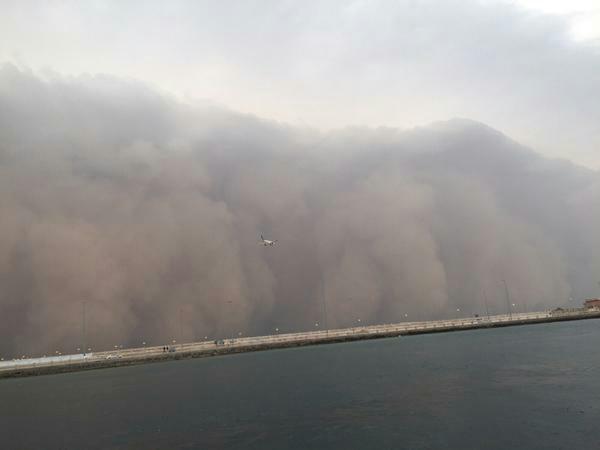 Active dust storm, rain warning issued in UAE - News - Emirates24|7
