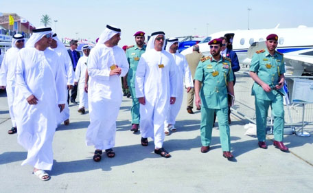 Saif bin Zayed visits Dubai Airshow - News - Government - Emirates24|7