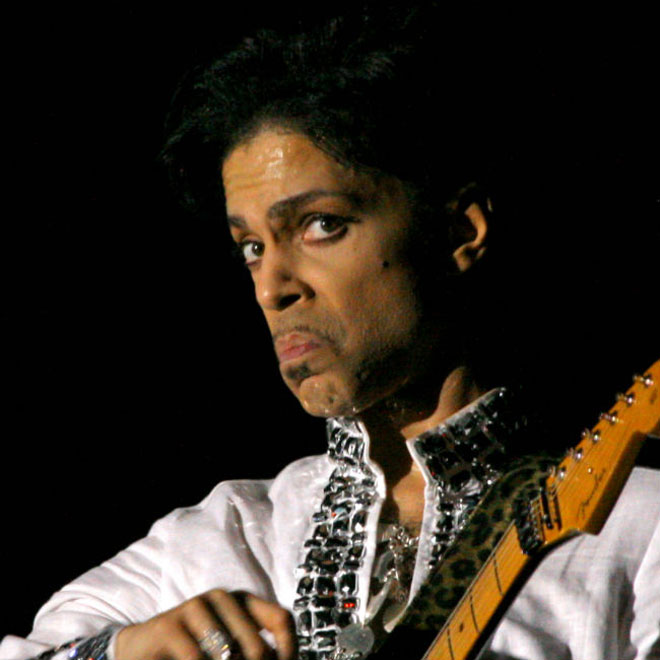 Prince's secret songs stored away - Entertainment - Emirates24|7