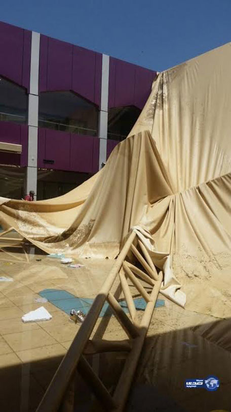 School girl killed, 20 hurt in tent collapse - News - Emirates24|7