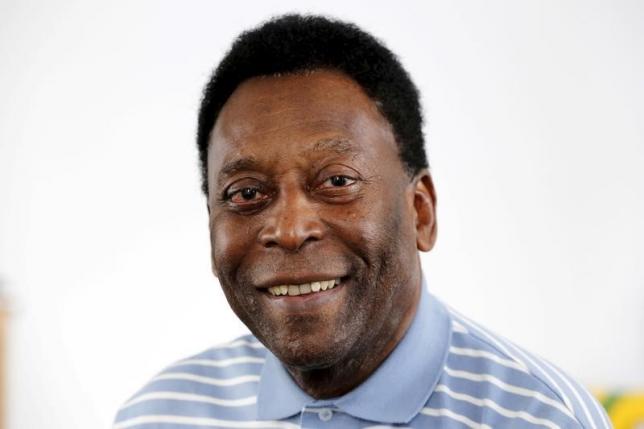 Pele to donate auction money to Santos, charity - News - Emirates24|7