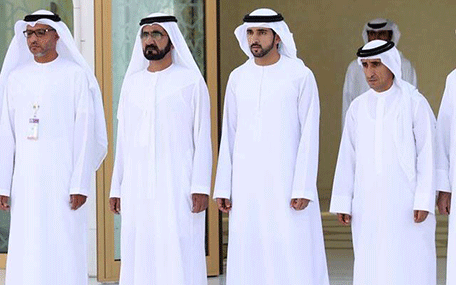 Mohammed visits Sheikh Zayed's tomb - News - Government - Emirates24|7
