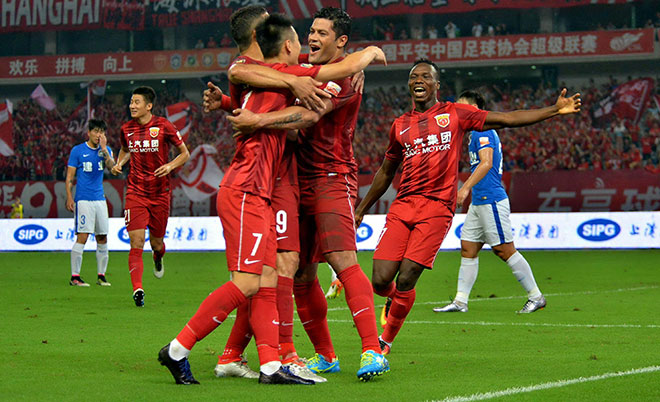 Hulk scores, injured in incredible China debut - Sports - FootBall ...
