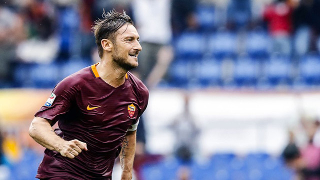 Totti still magic as Roma icon turns 40 - Sports - Emirates24|7