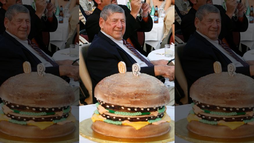 McDonald's franchisee who created Big Mac dies - News - Emirates24|7