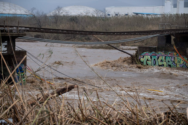 Seven dead in Spain as winter storms lash coast - News - Region ... Seven dead in Spain as winter storms lash coast - News - Region ...