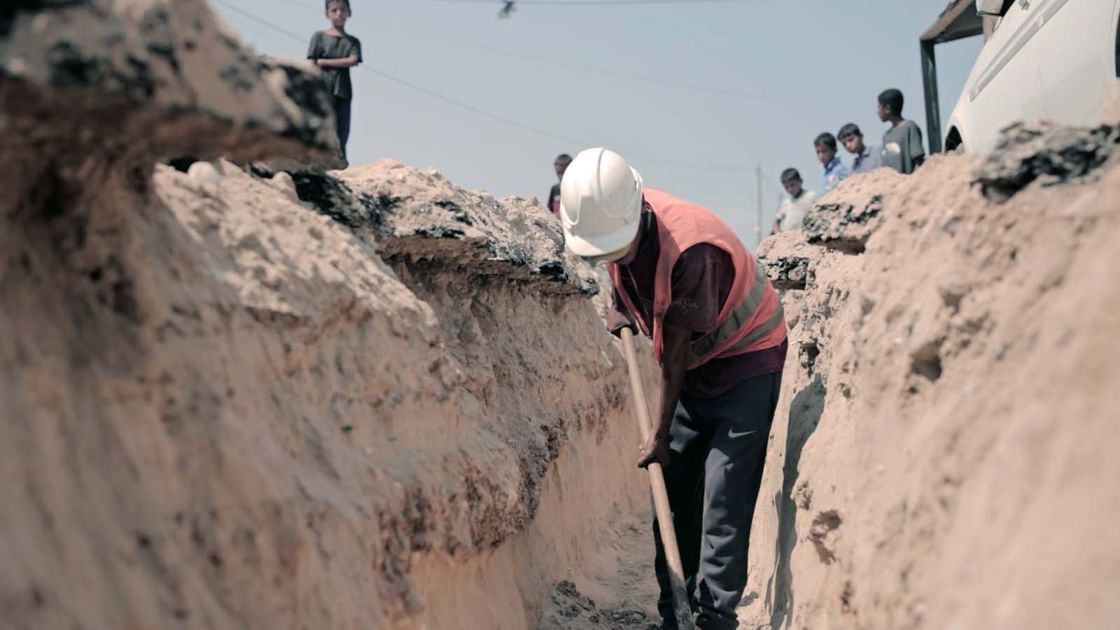 UAE showcases 'Lifeline' water project in Khan Younis to journalists ...