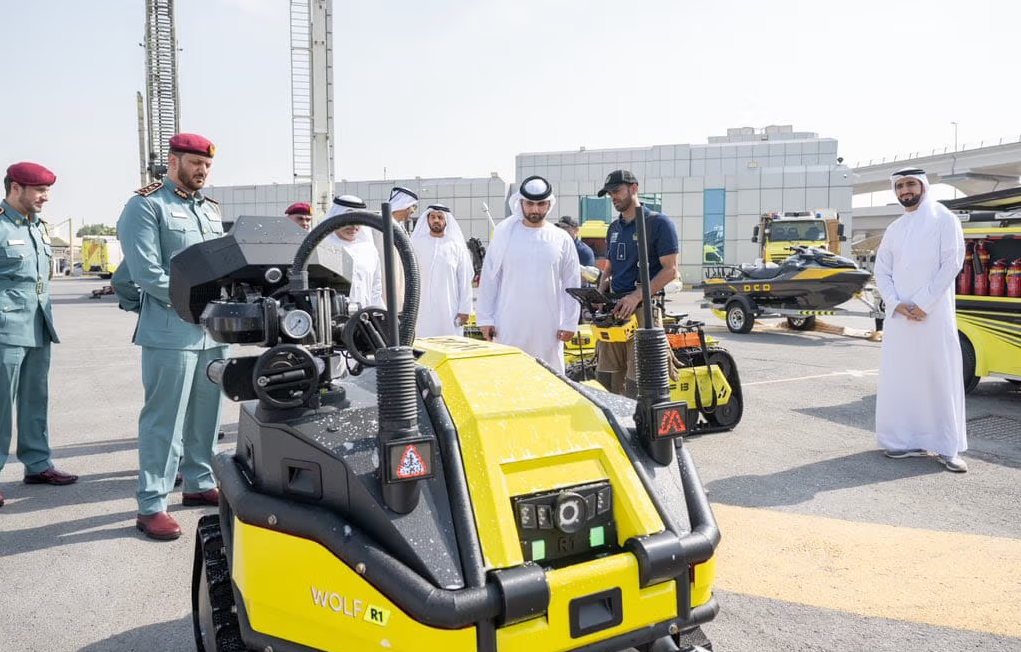 Mansoor bin Mohammed Tours the General Command of Dubai Civil Defense ...
